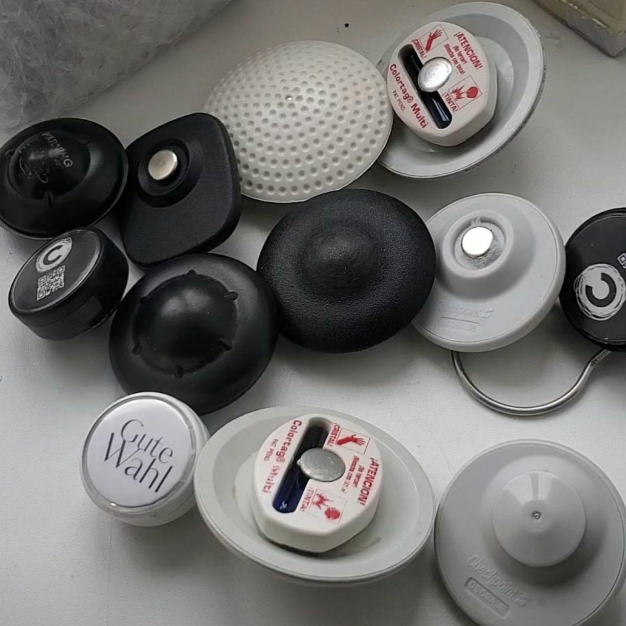 The types of detachers and anti-theft tags – bombaster.